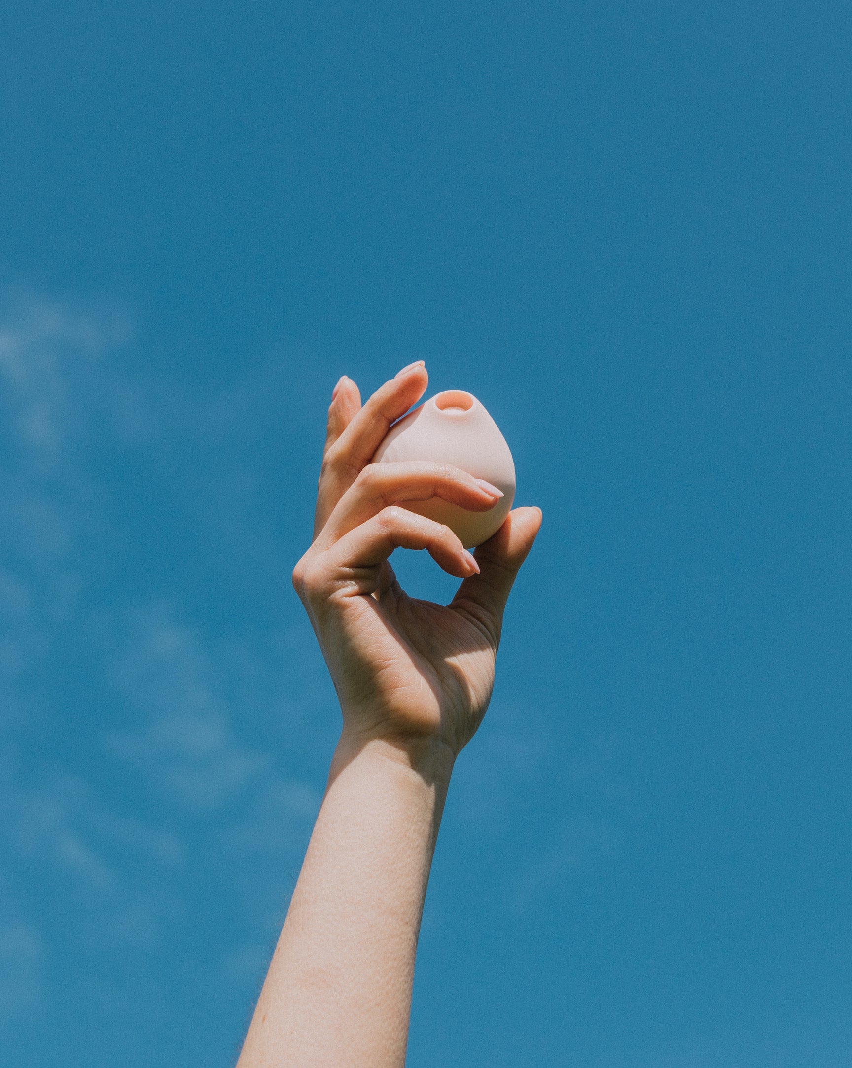 HANX: How To Use A Clitoral Suction Toy